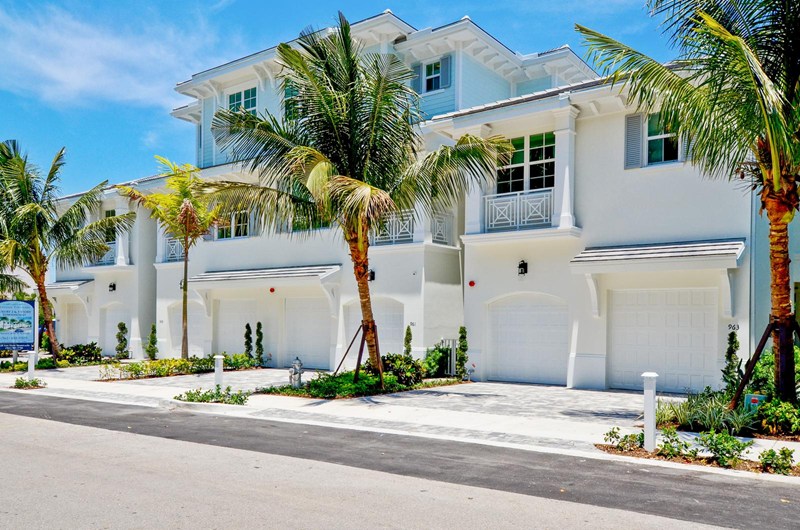 Oceanside Townhomes Luxury Townhomes In Boca Raton